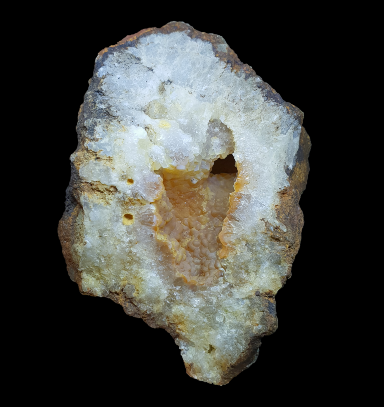 Géode de Quartz/Calcédoine orange clair – Landes | Géodes Et Minéraux