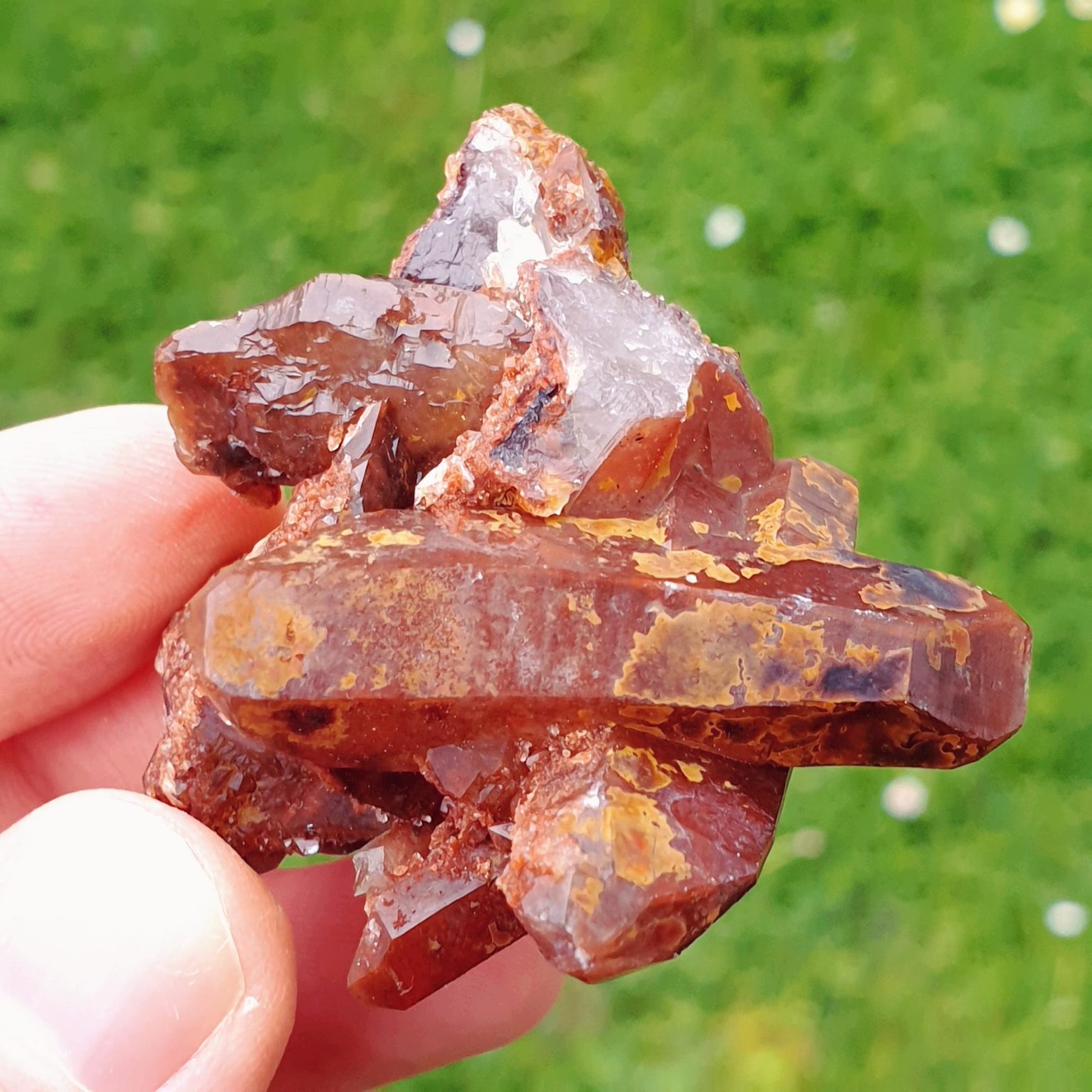 Quartz rouge Hématoïde – Tinejdad, Maroc | Géodes Et Minéraux